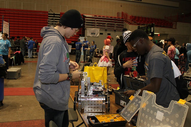 Volunteers Needed for High School Robotics Competition at Southeast